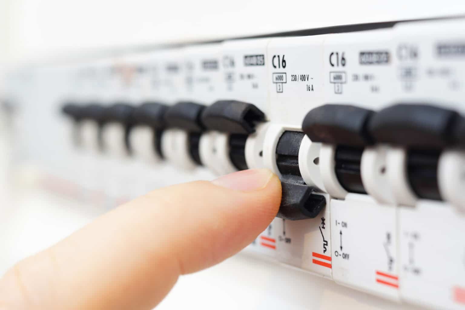 Kortsluiting: opsporen & verhelpen [Overzicht]